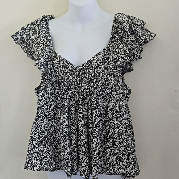 Universal Thread | Tops | Universal Thread Black And White Smocked ...